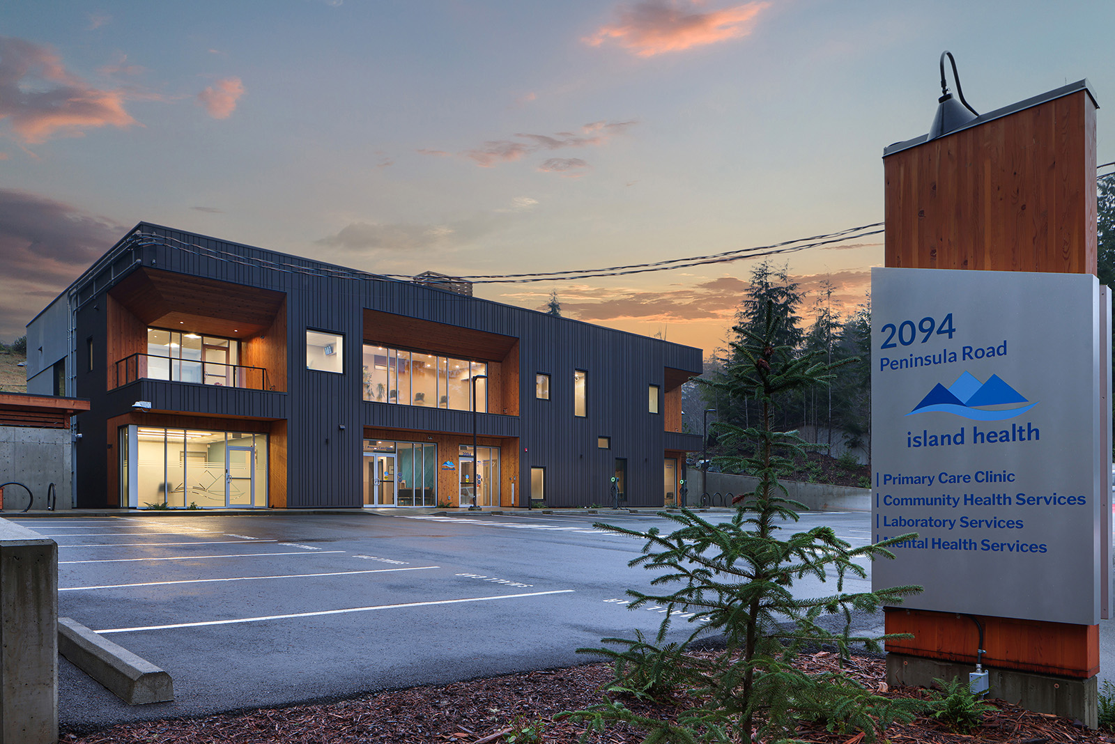 Ucluelet Health Centre - Tectonica